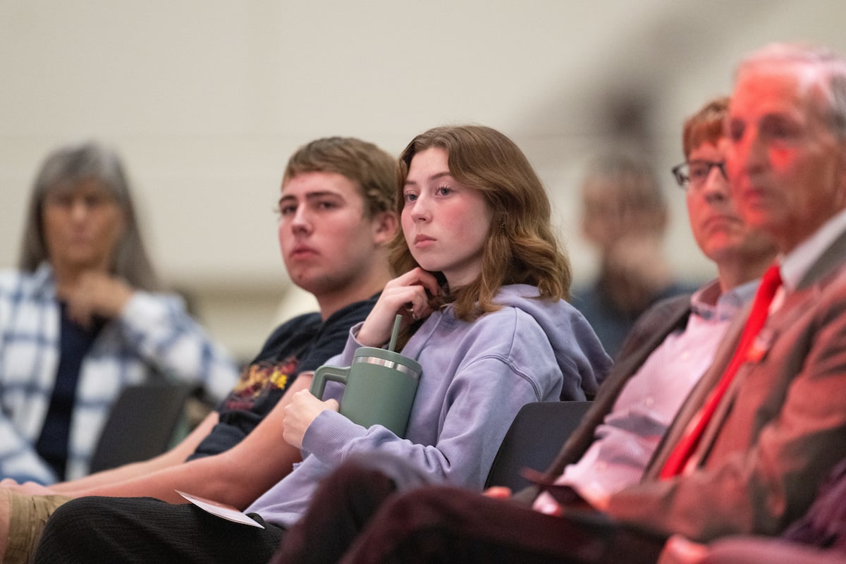 Eight Philosophy Classes to Expand Your Thinking